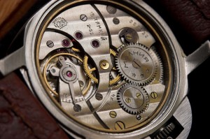 Types of watch movements and their Pros & Cons